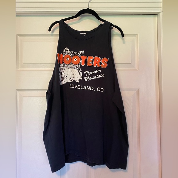 Hooters | Shirts | Hooters Tank | Poshmark